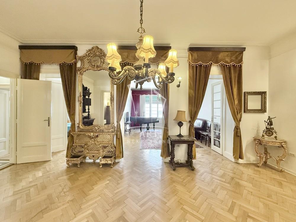 Dečanska, Četvorosoban stan na prodaju, 116m2, 580.000€