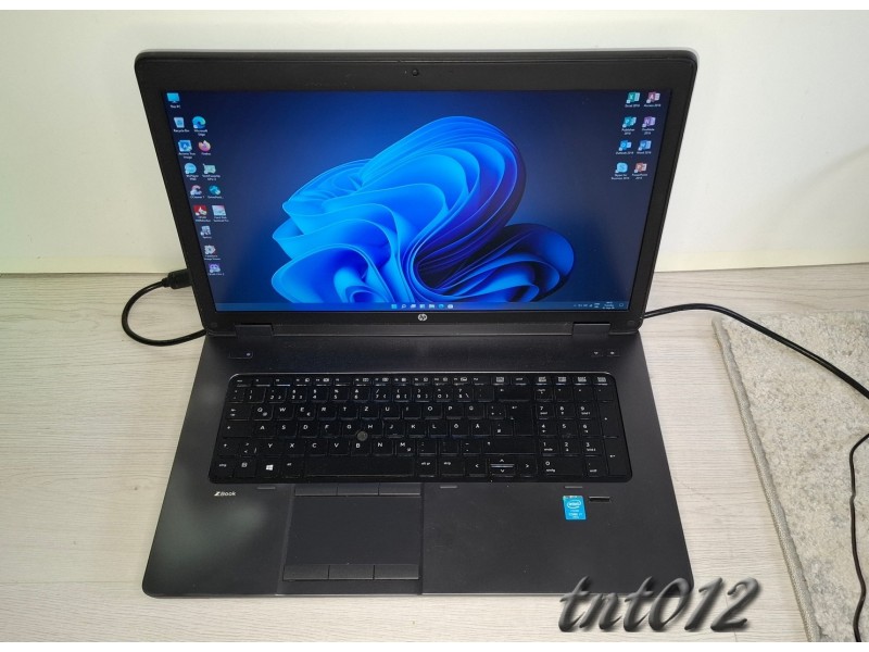 == HP ZBook 17 G2 = i7-4810MQ= 256Gb = 8Gb= 17,3 FHD ==