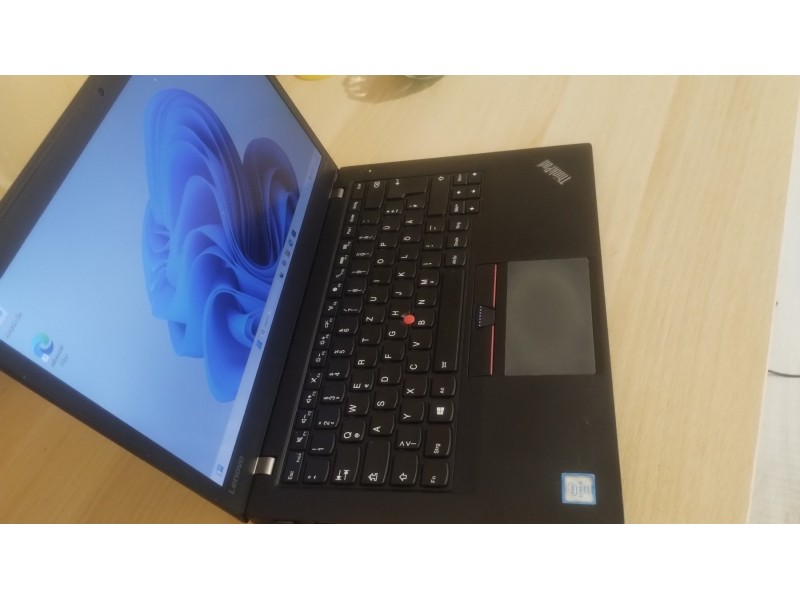 Lenovo ThinkPad T460s 14''.i5-6300U.8GB .256SSD