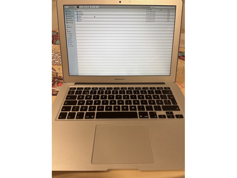 Apple MacBook polovan