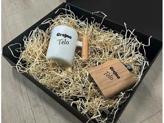 Gift set Grejno telo šolja + pljoska
