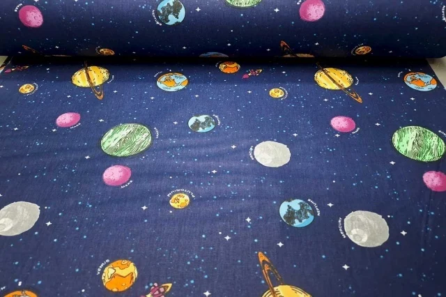 Pamučni materijal za posteljinu - dečiji dezen galaksija i planete