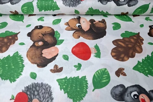 Pamučni materijal za posteljinu - dečiji dezen sa vevericama i ježićima