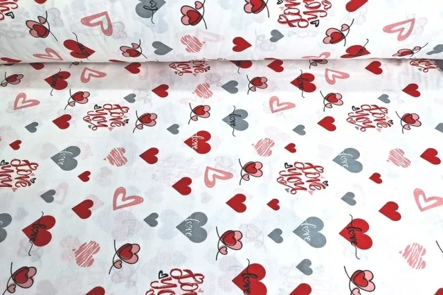 Pamučno platno za posteljine sa crvenim srcima