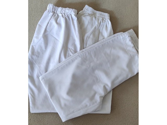 Bele Radne Pantalone 3 para za 1599 din