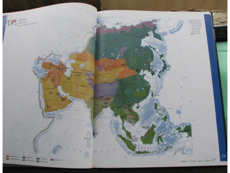 = Atlas Azije - Veliki format - 28 x 23cm