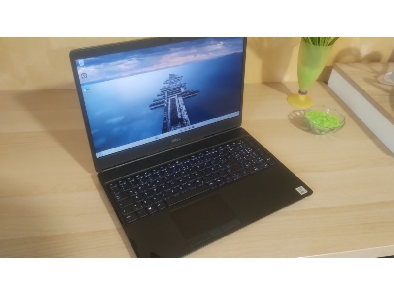 Dell Precission 7550.15.6" i7-10750H.32GB DDR4.512 SSD