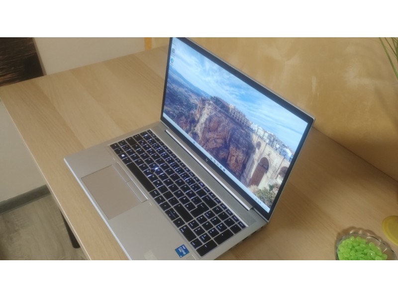 HP EliteBook 850.15.6'' i5-1145G7, 8GB DDR4, 256GB