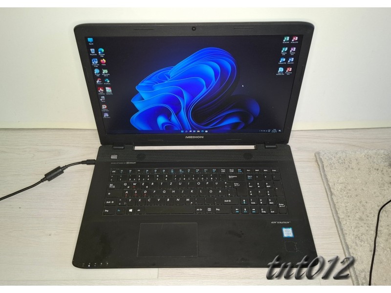 == MEDION P7643 = i5-6200U = 500Gb = 4Gb = 17,3 FHD ==