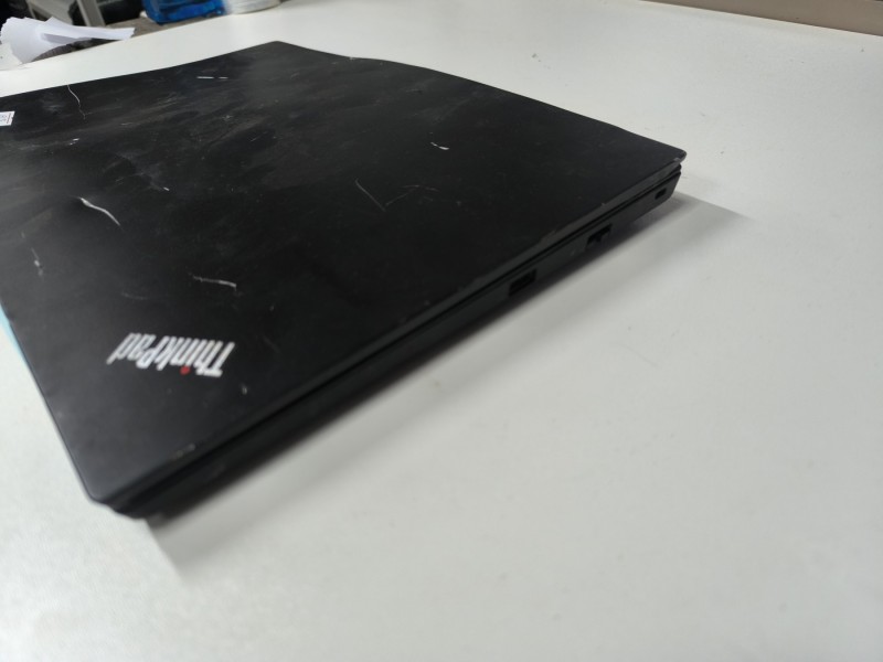 Lenovo 83