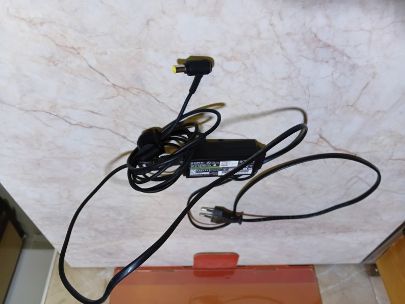 Sony Ac Adapter 16v2.8a VGP AC16V11
