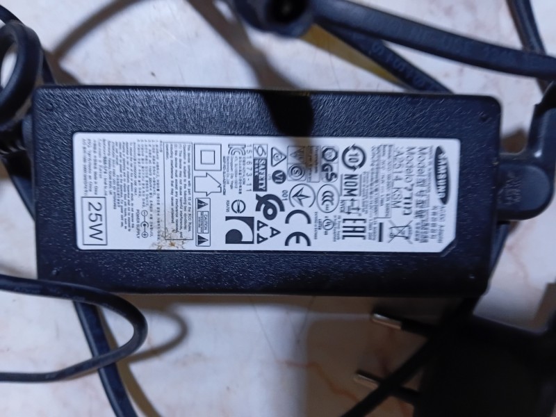 Samsung Ac Adapter 14v1.79a A2514 DPN