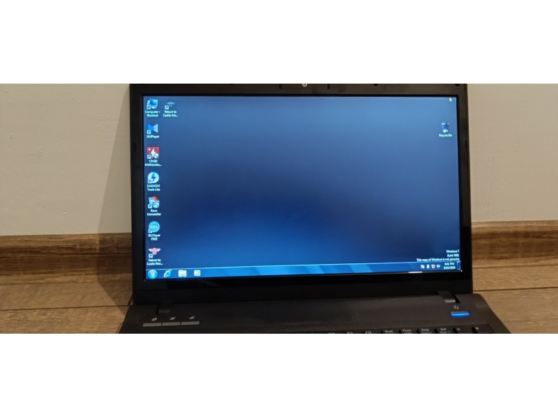 Terra Mobile Clevo W76TH 15.6"Core 2 Duo 4GB