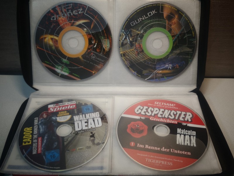 LOT PC IGARA 25 NASLOVA U VELIKOM HOLDERU
