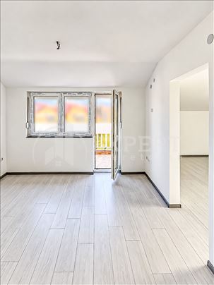 Kompletno renoviran dvosoban stan u Durlanu, 67m2