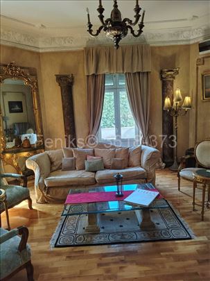 Prodaja stana, salonac 144 m², Cara Dušana