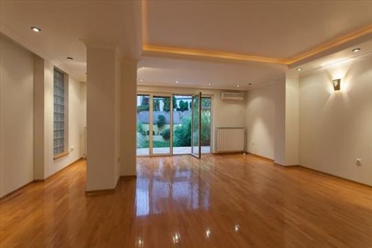 Limska,izdaje se porodična kuća od 200m2 ID#19558