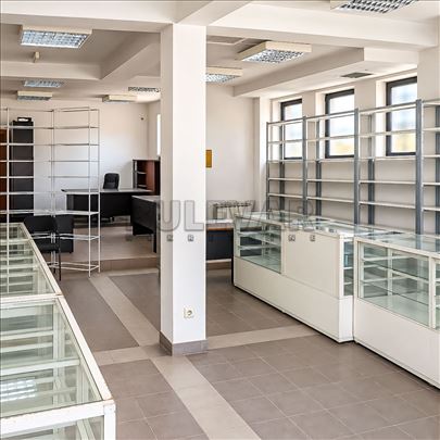 Poslovni prostor 90 m2, centar Kragujevca