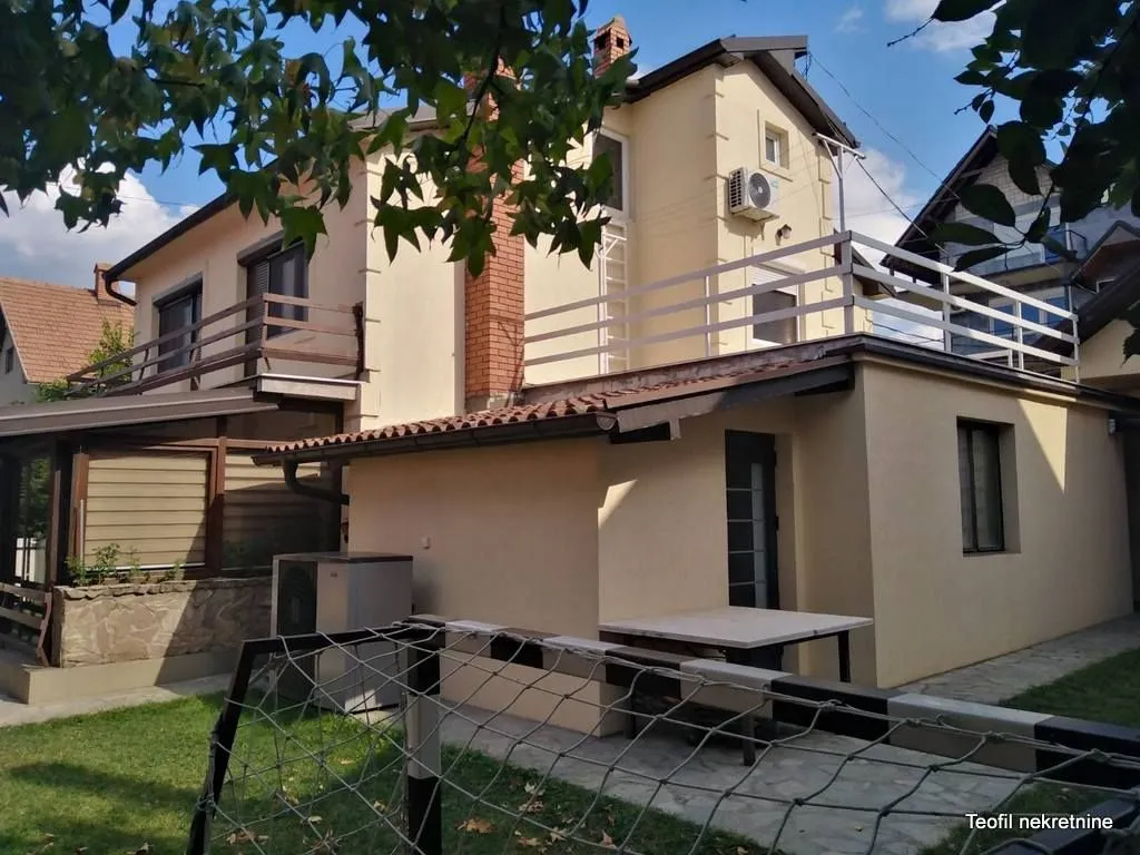 Prodaja, kuća, 191m², Lazarevac, Beograd