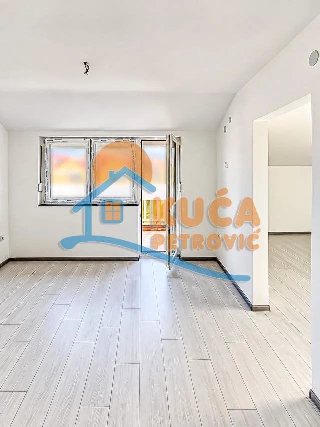 Kompletno renoviran dvosoban stan u Durlanu, 67m2