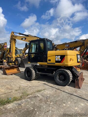 Točkaš bager
CATERPILLAR M313 D
