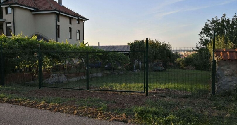PRODAJEM PLAC 5 ARI – VOŽDOVAC / JAJINCI – ODLIČNA LOKACIJA ZA GRADNJU