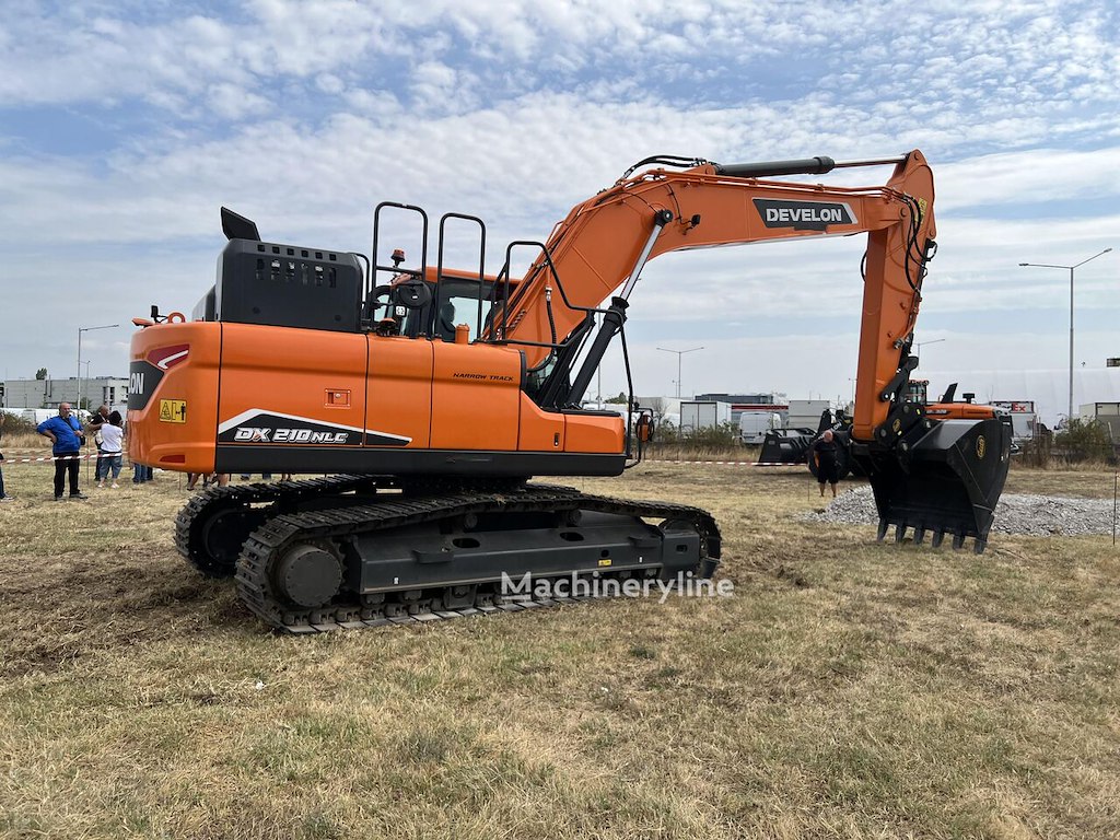Novi Develon DX210NLC-7 bager guseničar