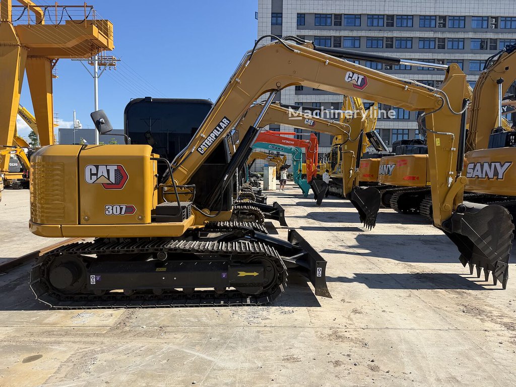 Caterpillar 307 midi bager