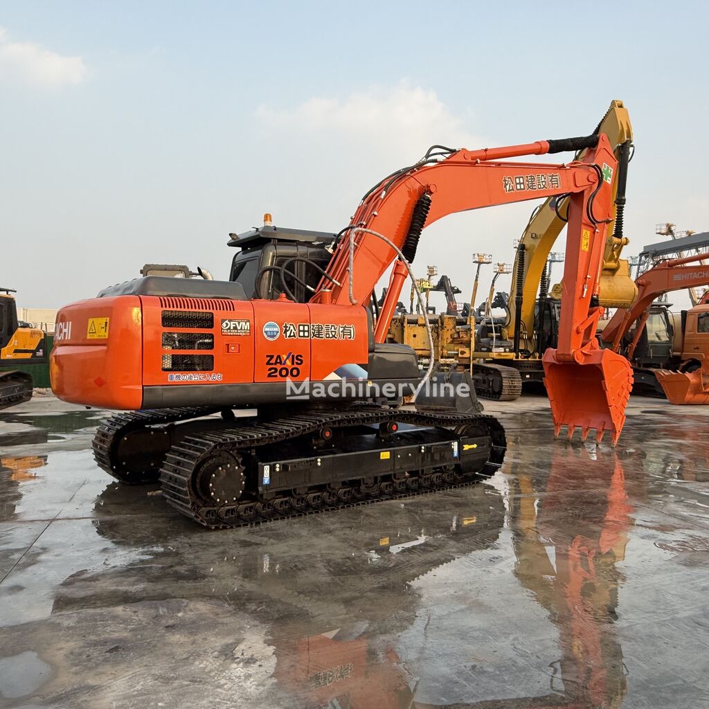 Hitachi ZX200 bager guseničar
