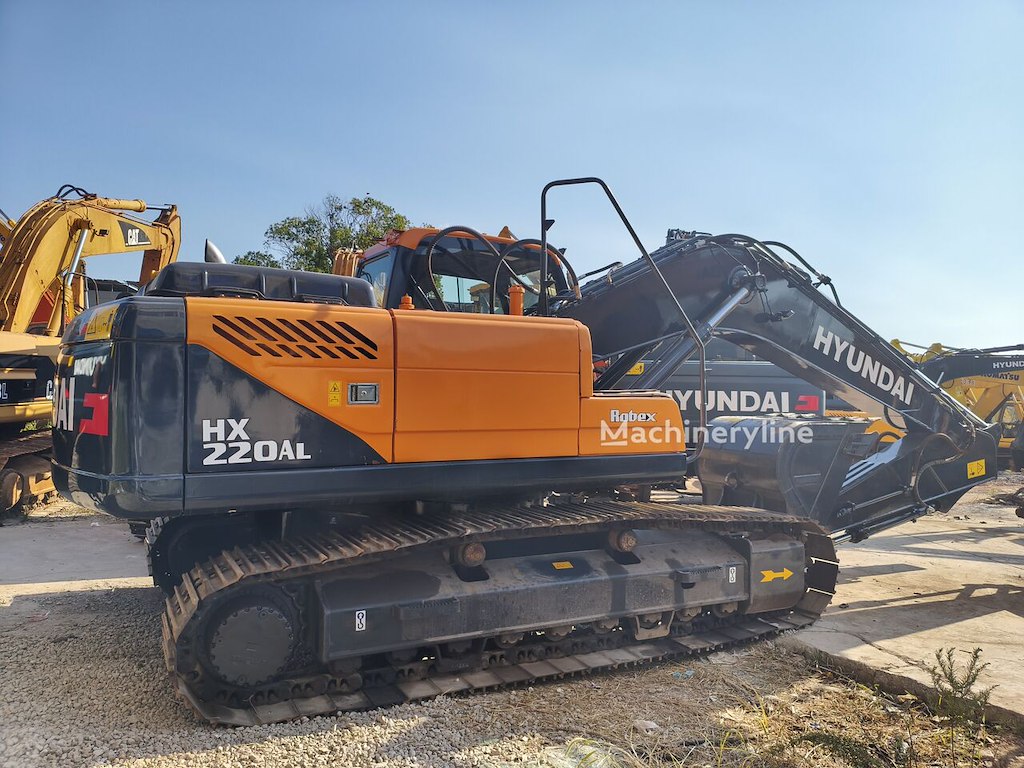 Hyundai HX220AL bager guseničar