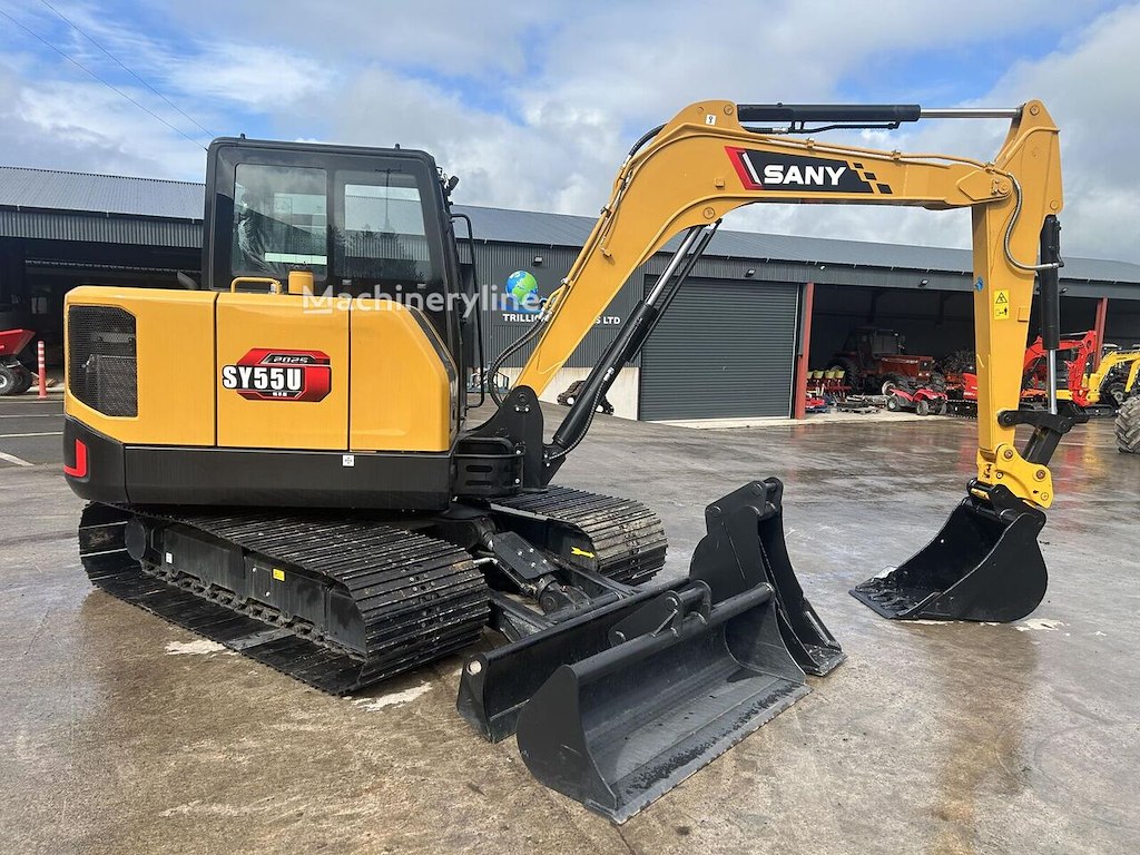 Novi Sany SY55U mini bager