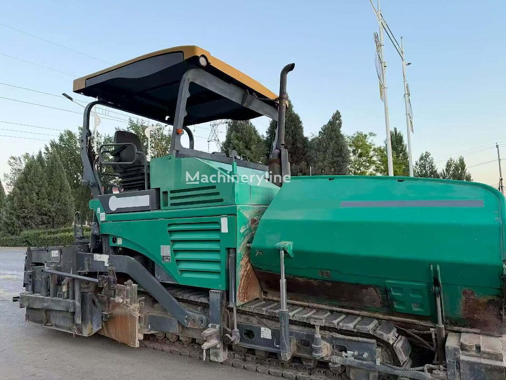 XCMG RP903 asfaltni finišer guseničar