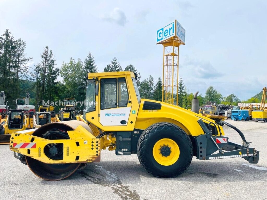 BOMAG BW213 DH-4 BVC kompaktor s jednim valjkom