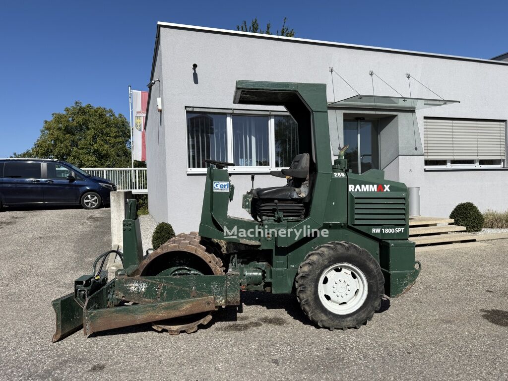 Rammax RW-1800 kompaktor s jednim valjkom