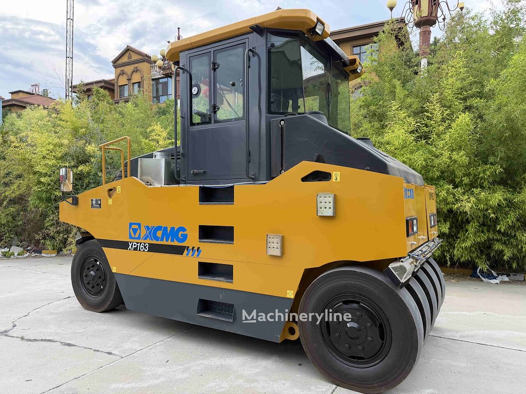 XCMG XP163 pneumatski valjak