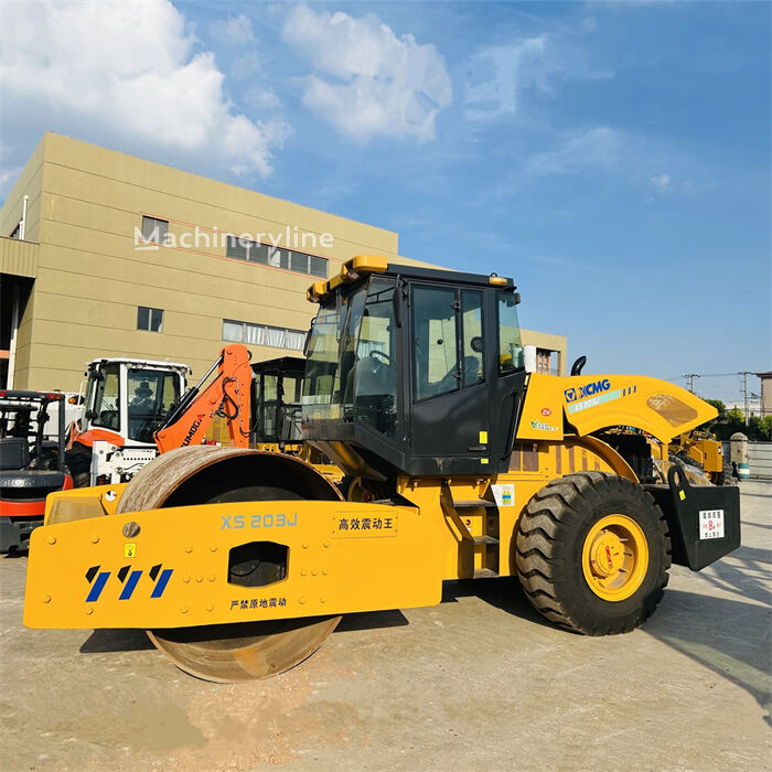 XCMG XS202J valjak za asfalt