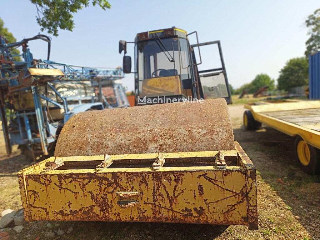 BOMAG BW217 kompaktor s jednim valjkom