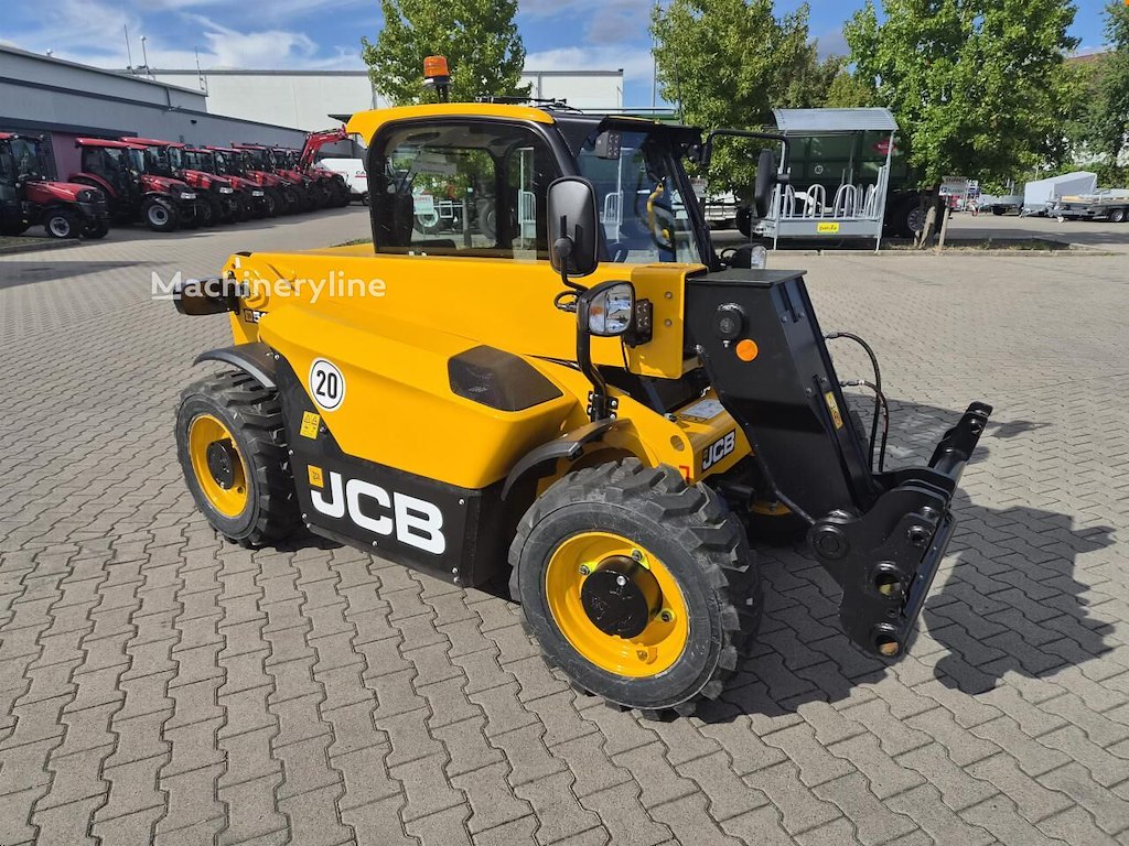 Novi JCB 514-40 AGRI teleskopski prednji utovarivač
