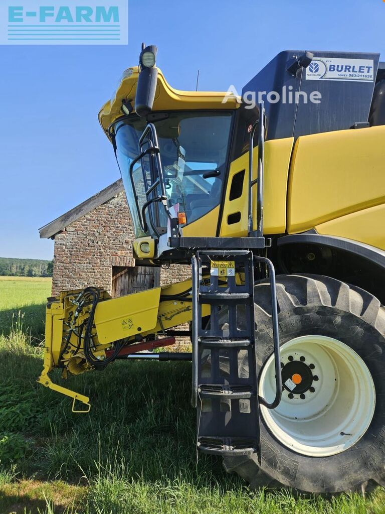 New Holland CX 880 kombajn za žito