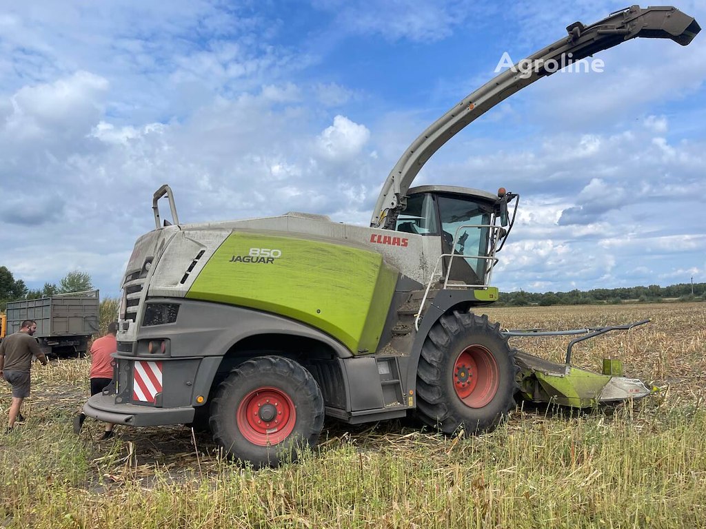 Claas Jaguar 850 krmni kombajn