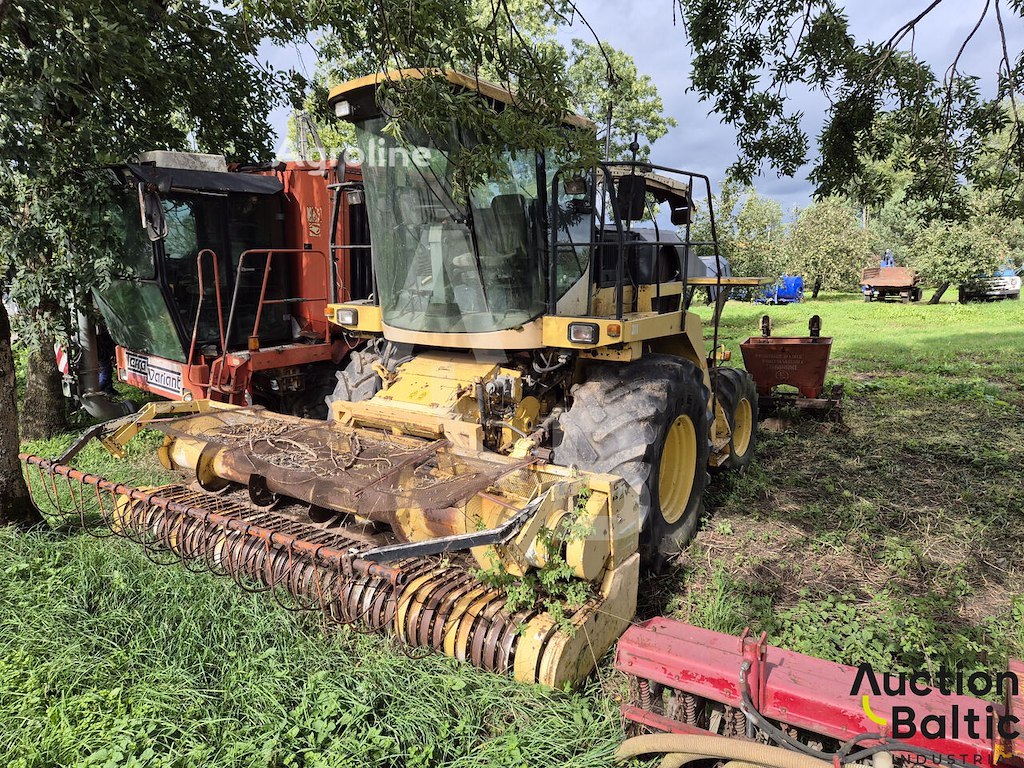 Prodaje se New Holland FX 375 krmni kombajn na aukciji