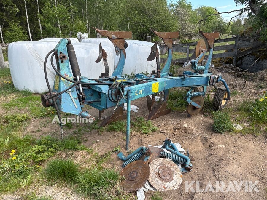 Prodaje se Överum CV 398 H reverzibilni plug na aukciji