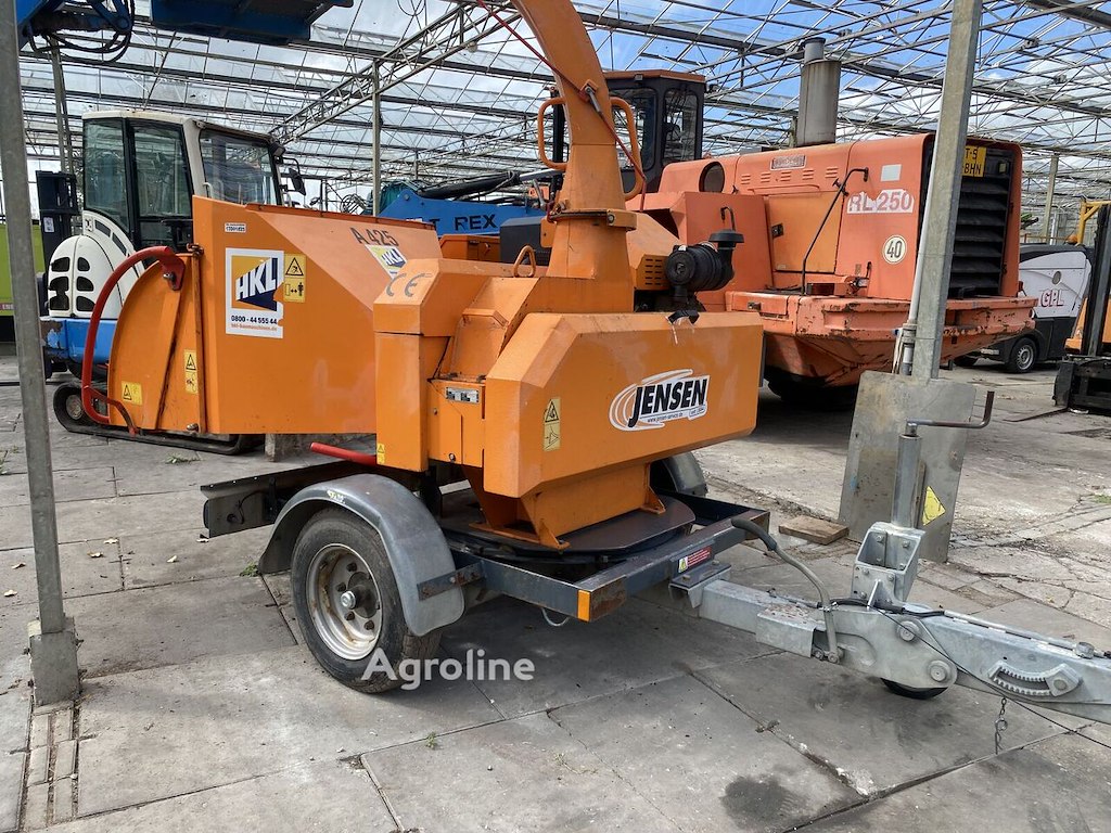 Jensen A425 drobilica za drvo