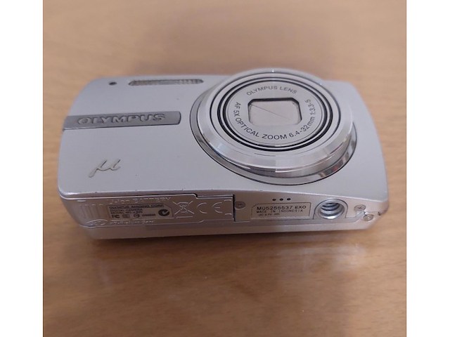Foto aparat OLYMPUS mju 820