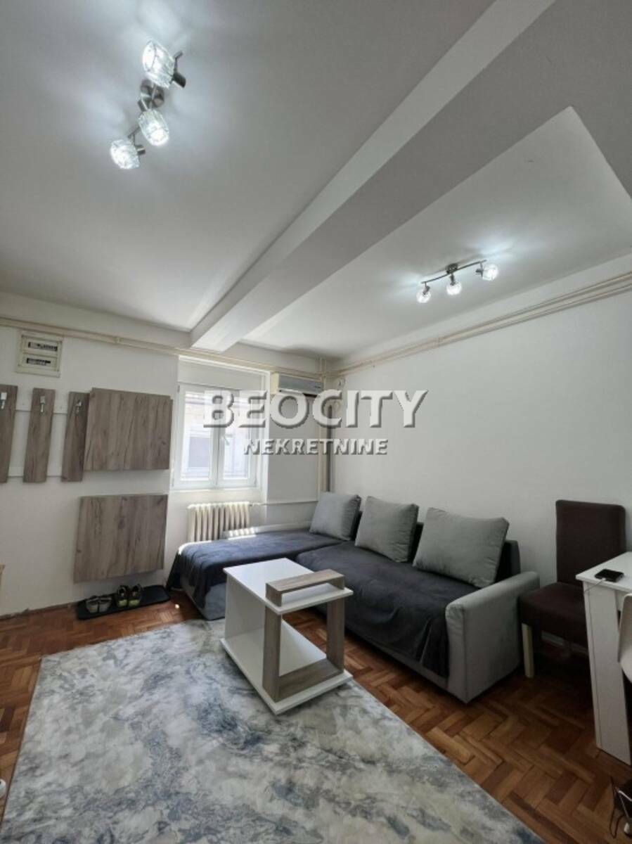 Jednosoban stan, Novi Sad – Centar | Izdavanje · 26m² · 350€