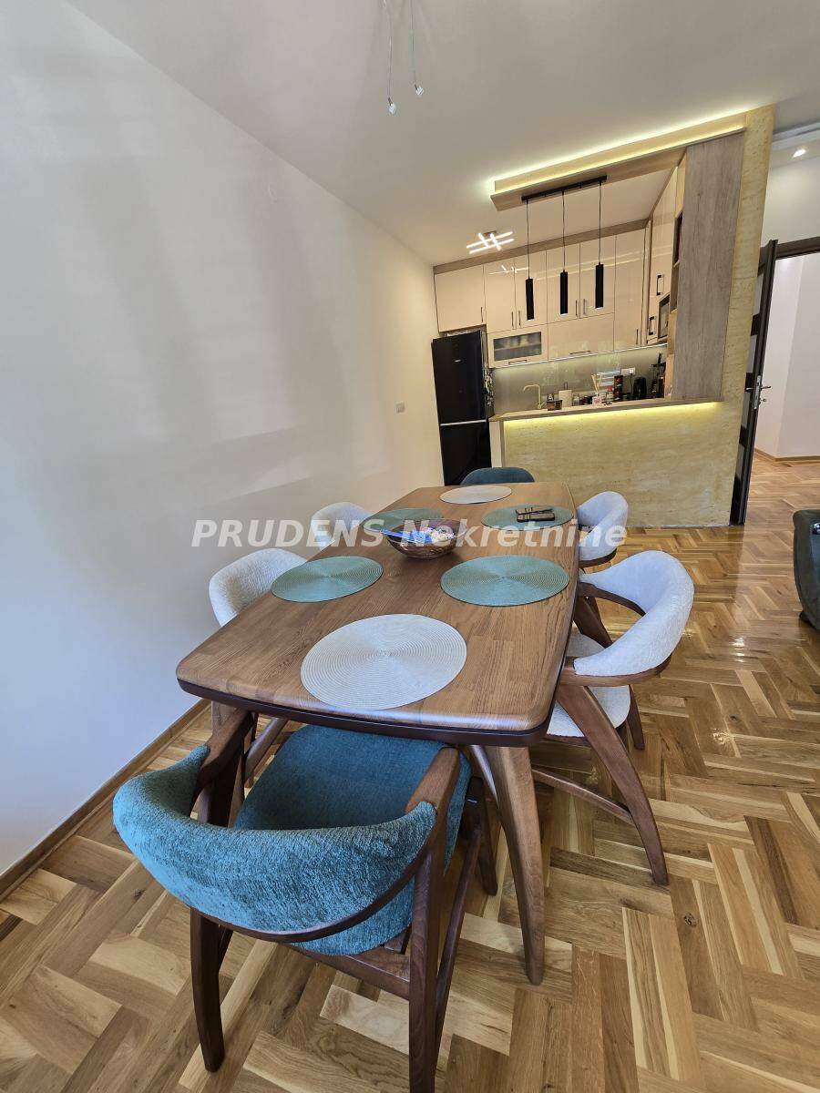 Trosoban stan, Pančevo | Prodaja · 83m² · 185.000€