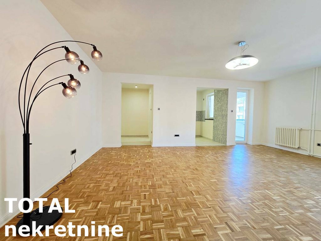 Dvoiposoban stan, Novi Sad – Cara DuŠana | Prodaja · 64m² · 182.400€