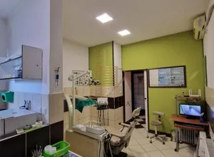 Izdavanje Lokal - Beograd, Novi Beograd: Blok 45 - 44
