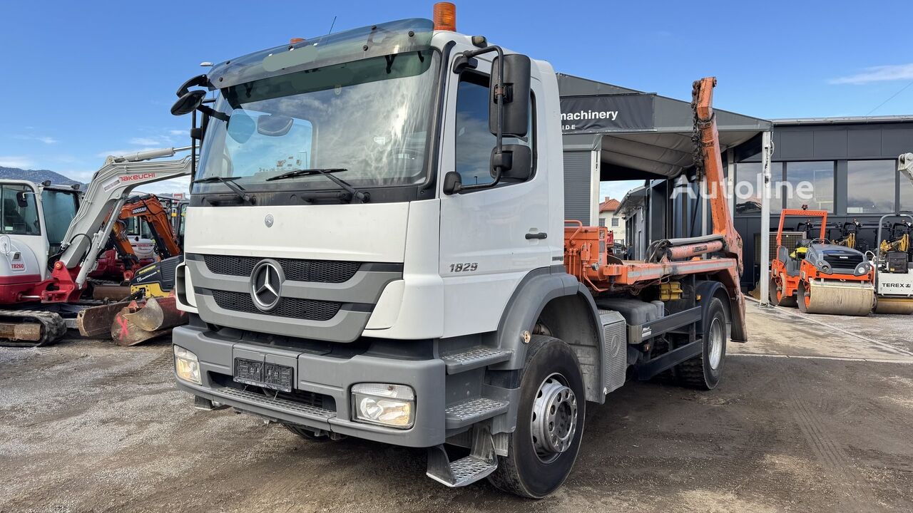 Mercedes-Benz AXOR 1829 kamion autopodizač kontejnera