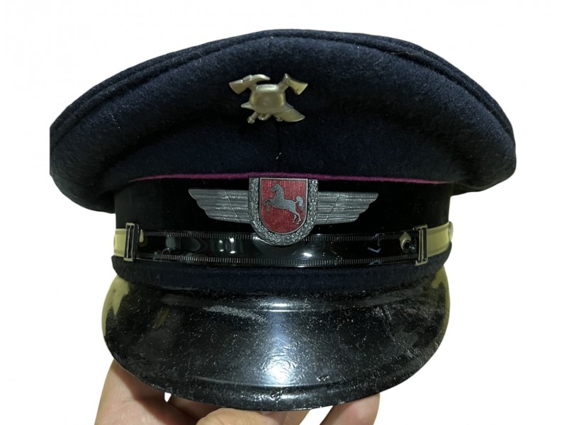 Zimska nemacka vatrogasna kapa vel 59